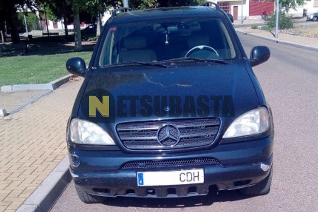 Subasta de Mercedes-Benz ML 320 1998