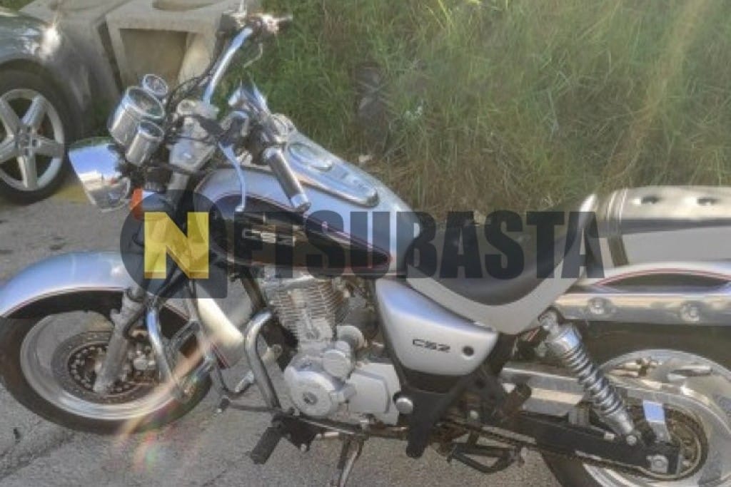 Subasta de CSR Custom 125 2006