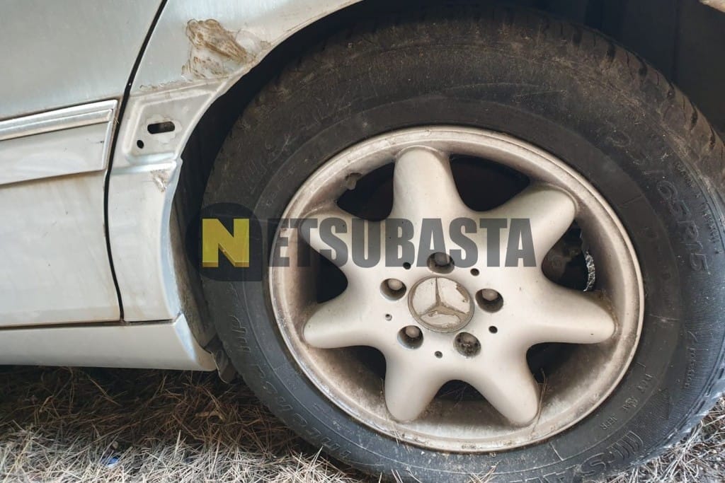 Subasta de Mercedes-Benz C200 Kompressor 2000