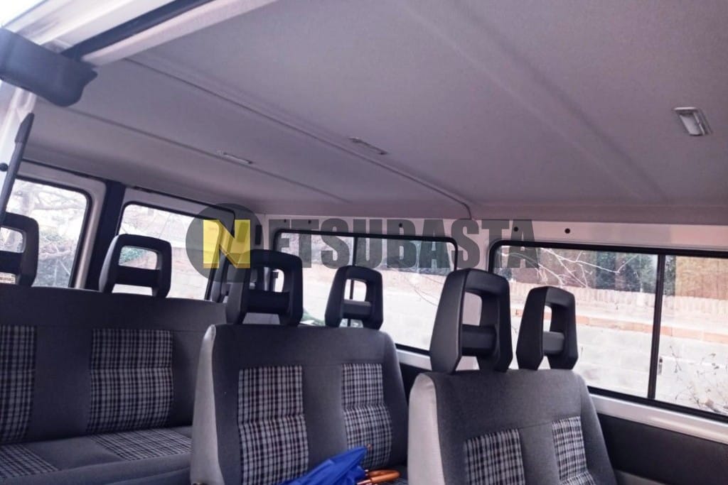 Subasta de Mercedes-Benz MB-120 1990