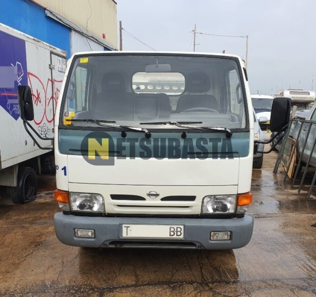 Subasta de Nissan Cabstar E TL 75 1999