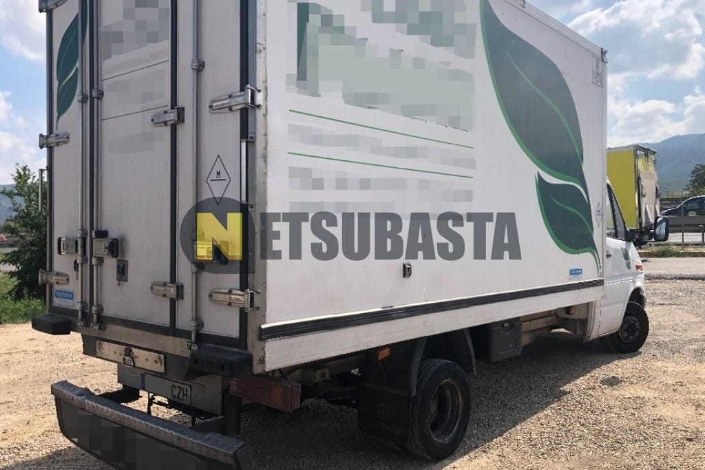 Subasta de Mercedes-Benz Sprinter 413 CDI Chasis Cab. Isotermo 2004