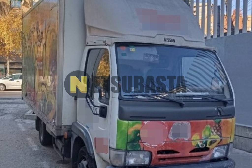 Subasta de Nissan Cabstar E 2.5D 2003